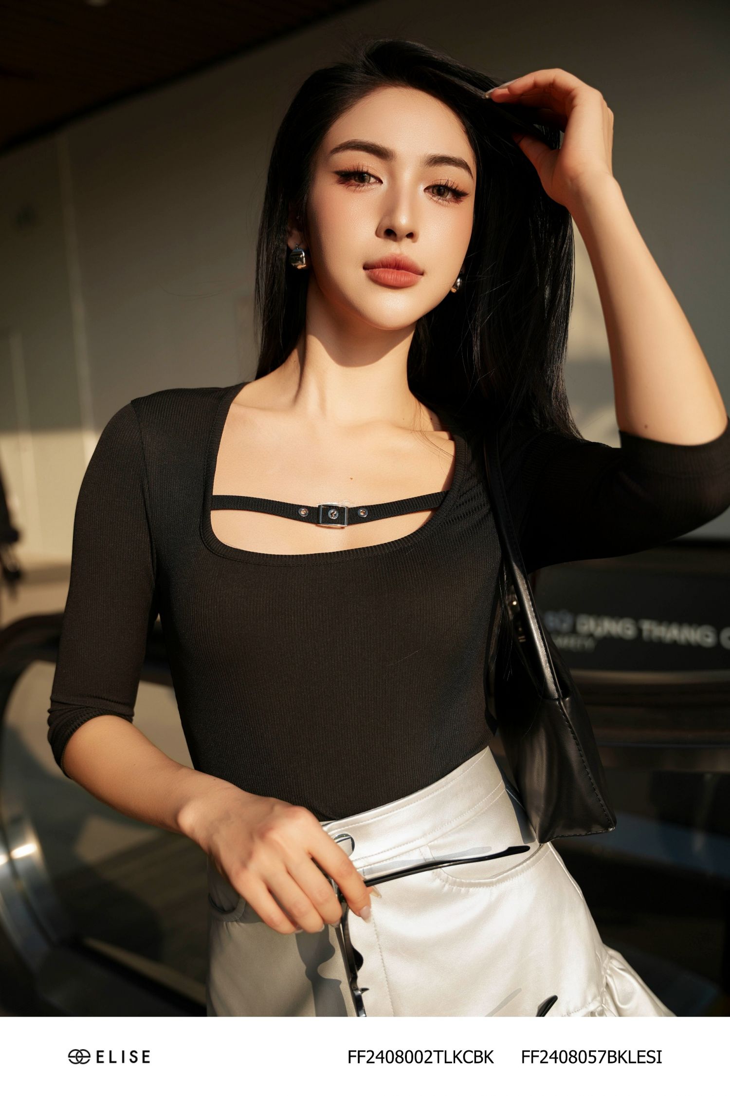 ÁO THUN ĐEN ĐAI CỔ