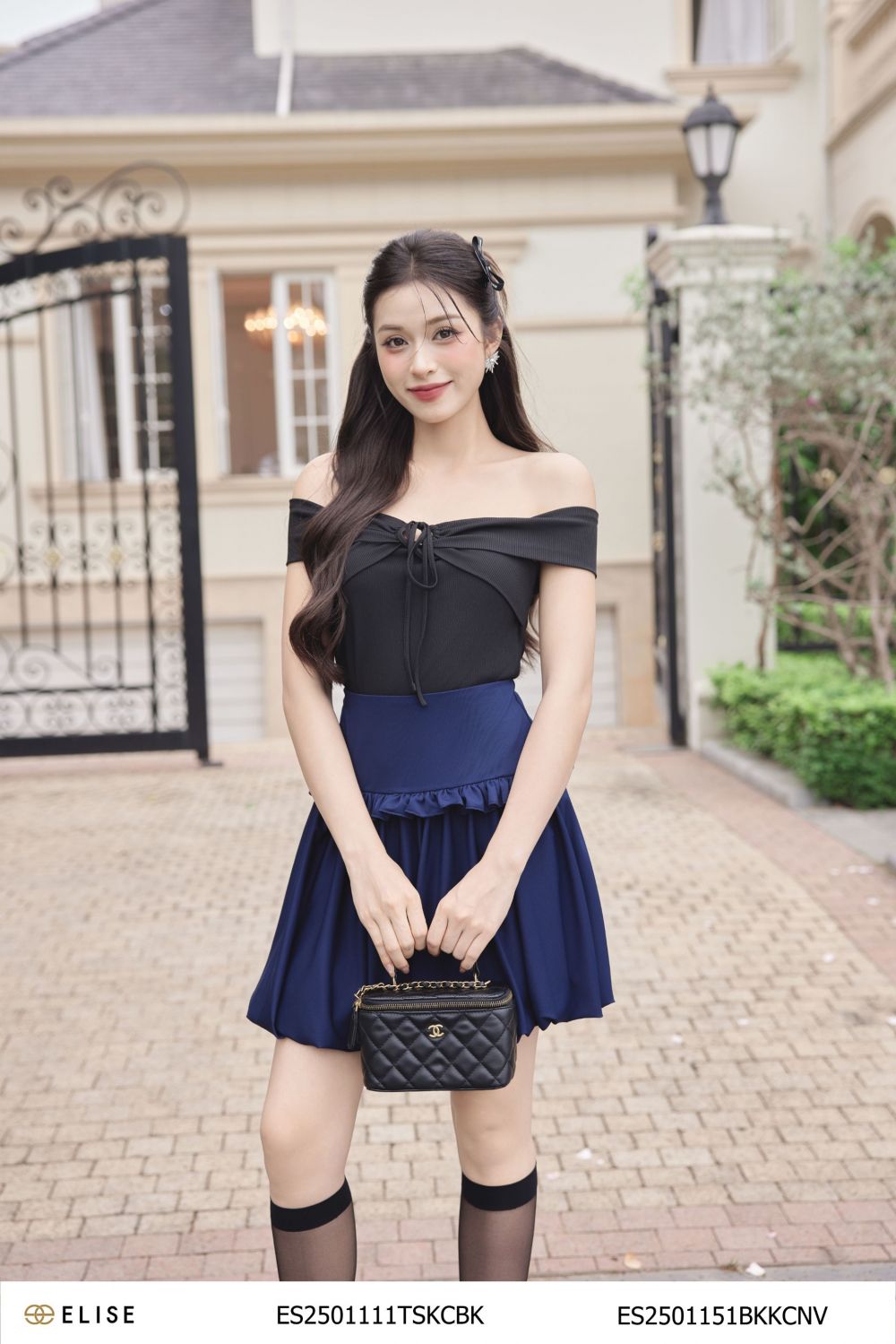 ÁO THUN ĐEN TRỄ VAI DÂY NƠ